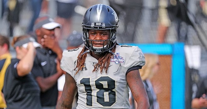 Linebacker with One Hand Wows NFL: What a great player how can mange it ...