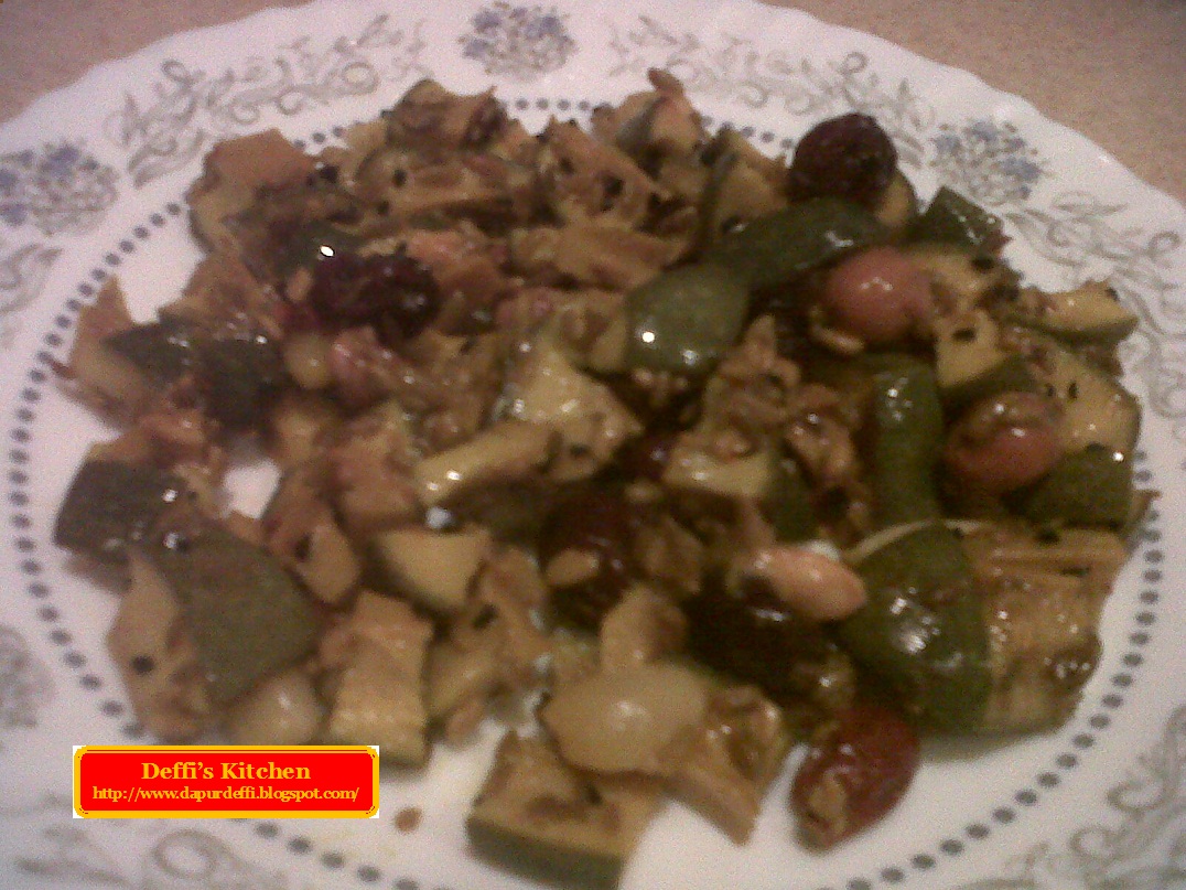 Deffi's Kitchen: Pakistani Mango Pickle