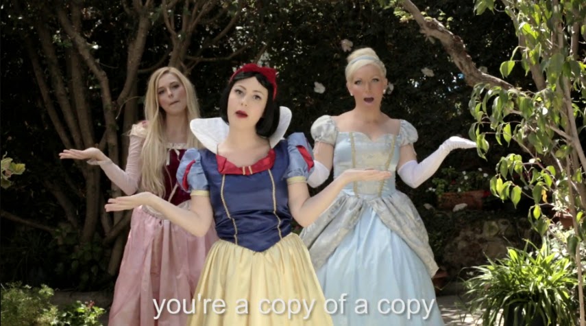 Filmic Light - Snow White Archive: Snow White vs. Elsa Rap Battle