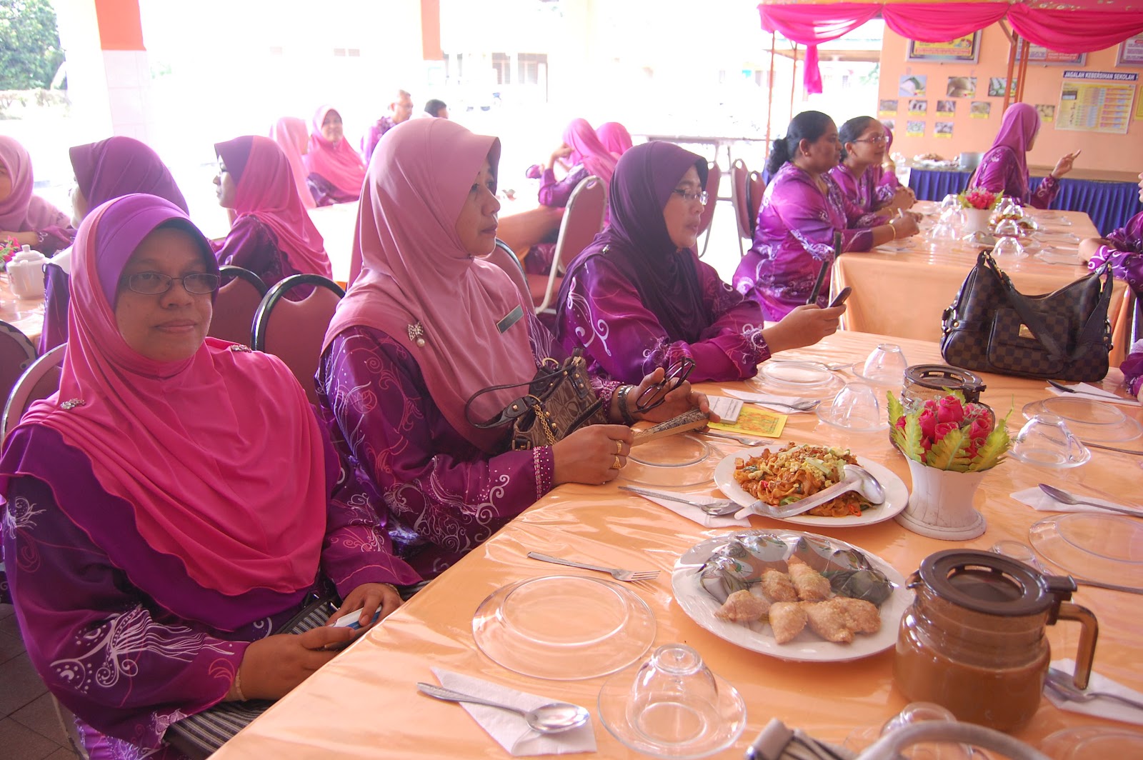 SEKOLAH KEBANGSAAN SERI DUYONG,MELAKA: SESSI JAMUAN RINGAN UNTUK TETAMU ...
