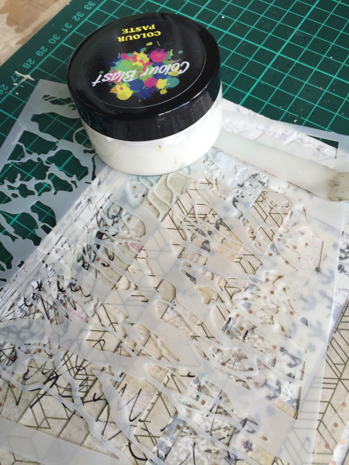 ML Design: Ink, Paint, Stamp & Paper Bliss: Colour Blast Embossed Layout