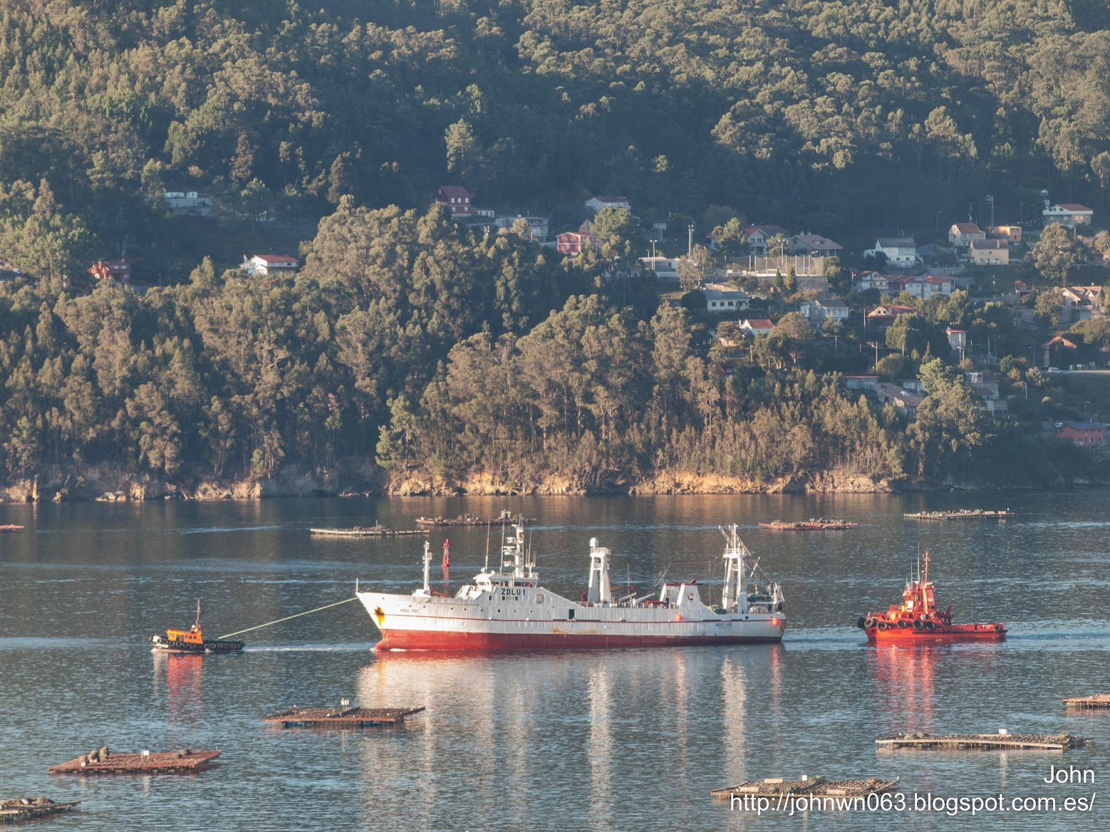 FOTOS DE BARCOS: ARGOS VIGO