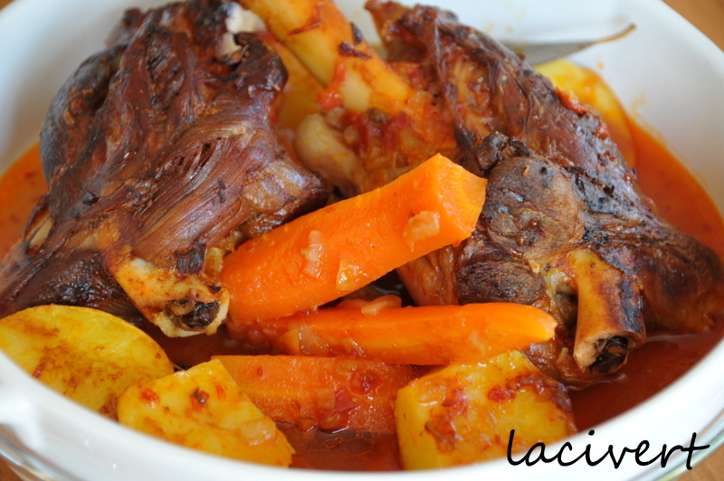 lacivert: Fırında Kuzu İncik