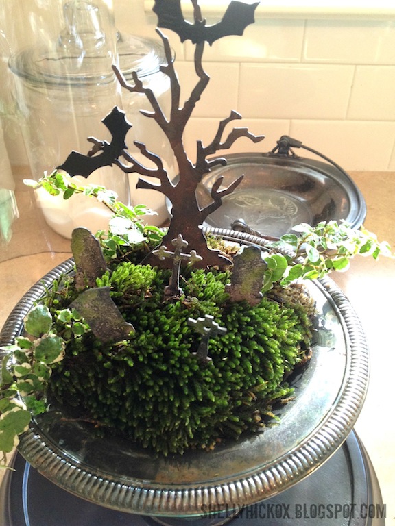 Stamptramp: Spooky Cemetery Terrarium