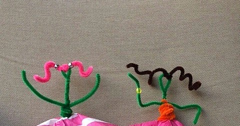 Crafty Texas Girls: Pipe Cleaner Princesses
