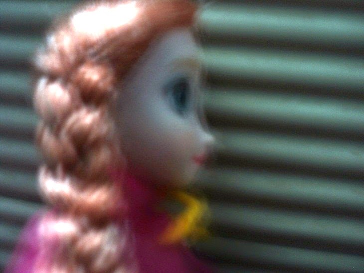 Knocked-off!: Bootleg Doll Review : Bootleg 12" Anna from Frozen Doll