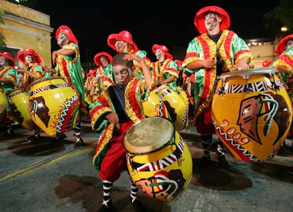 Entre tanto tango: Carnaval, carnaval....