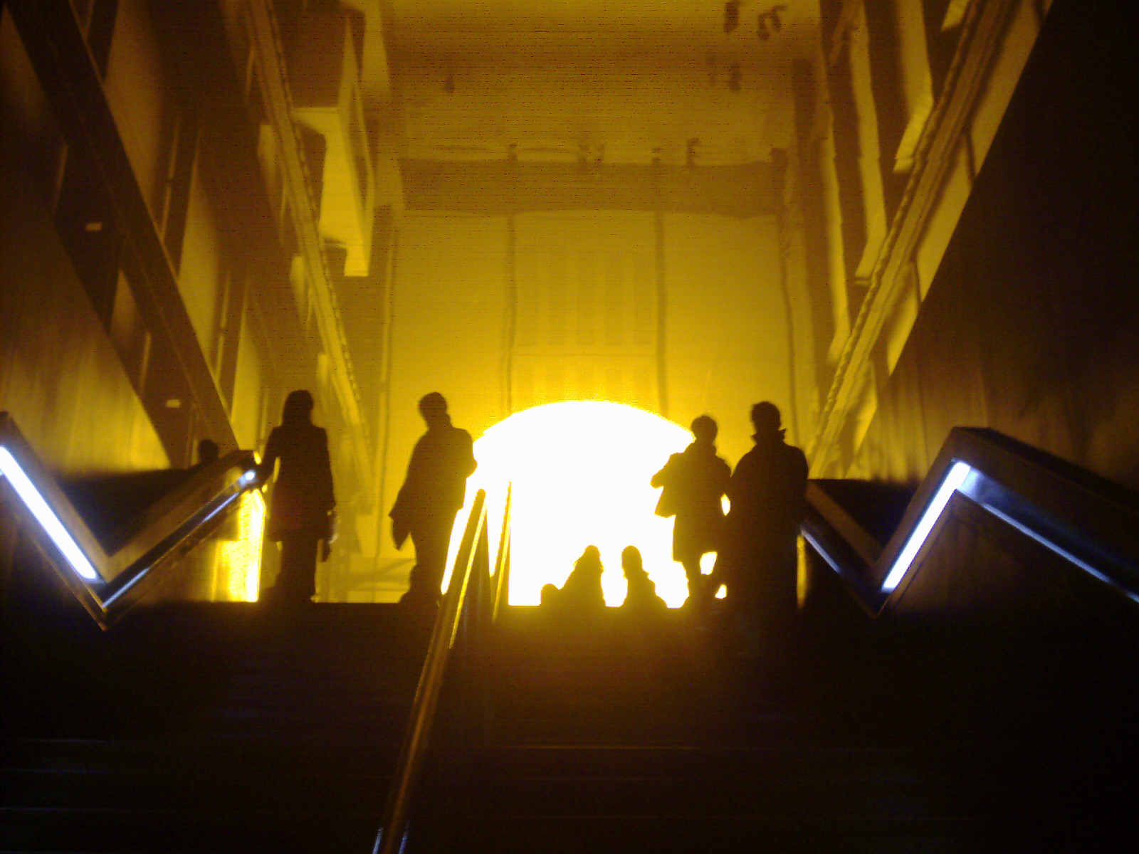 CONTRABLOG: Sun at Tate modern