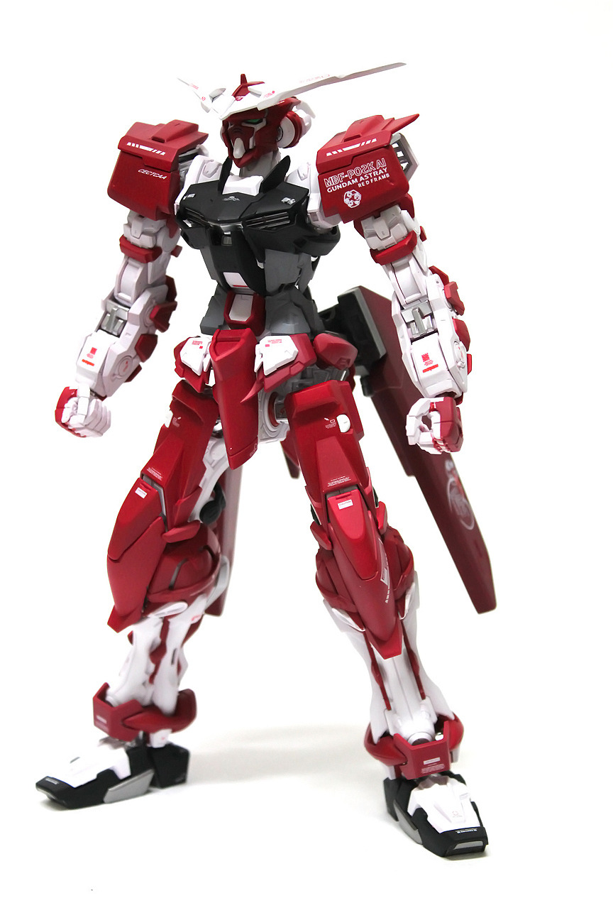 Custom Build: MG 1/100 Gundam Astray "Turn Red"