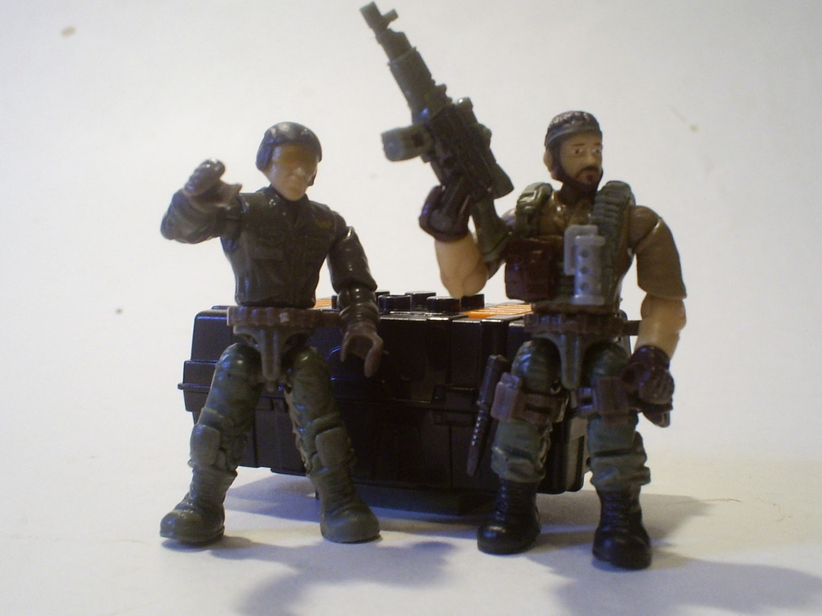 That Figures: REVIEW: Mega Bloks Call of Duty Chopper Strike