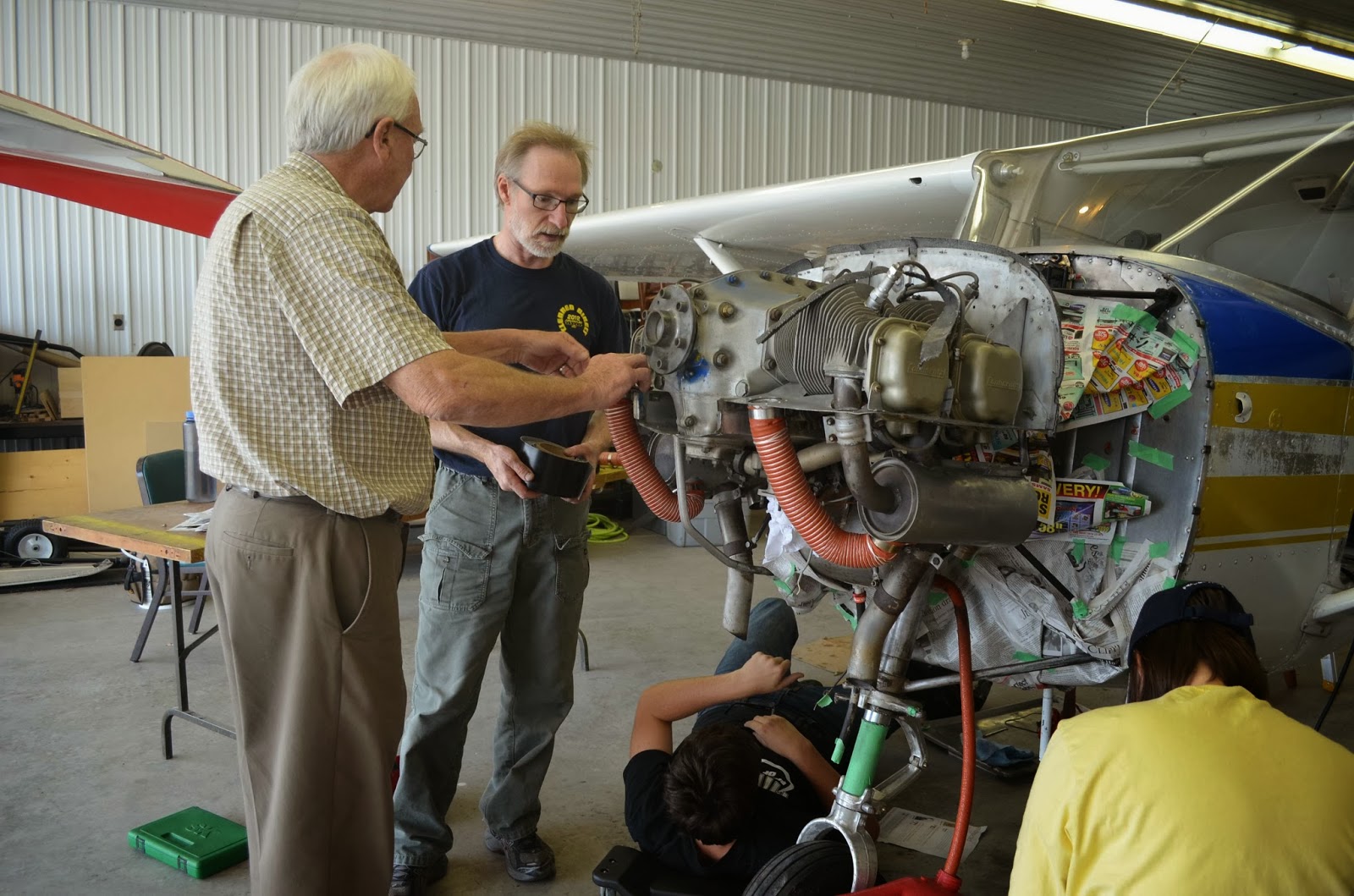 RAA Club Plane with 99s Cessna 150 C-FLUG at Lyncrest Airport, Winnipeg ...