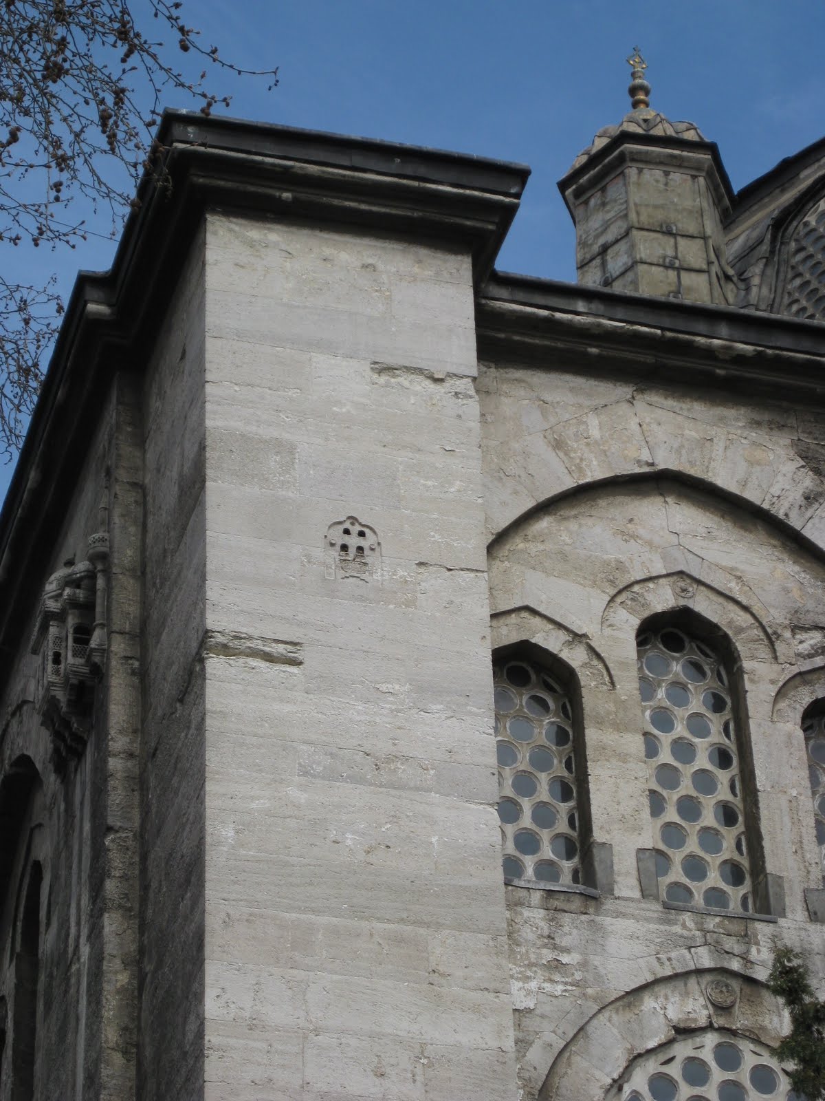 Travelmind: Compassionate architecture: bird houses and sparrow mansions