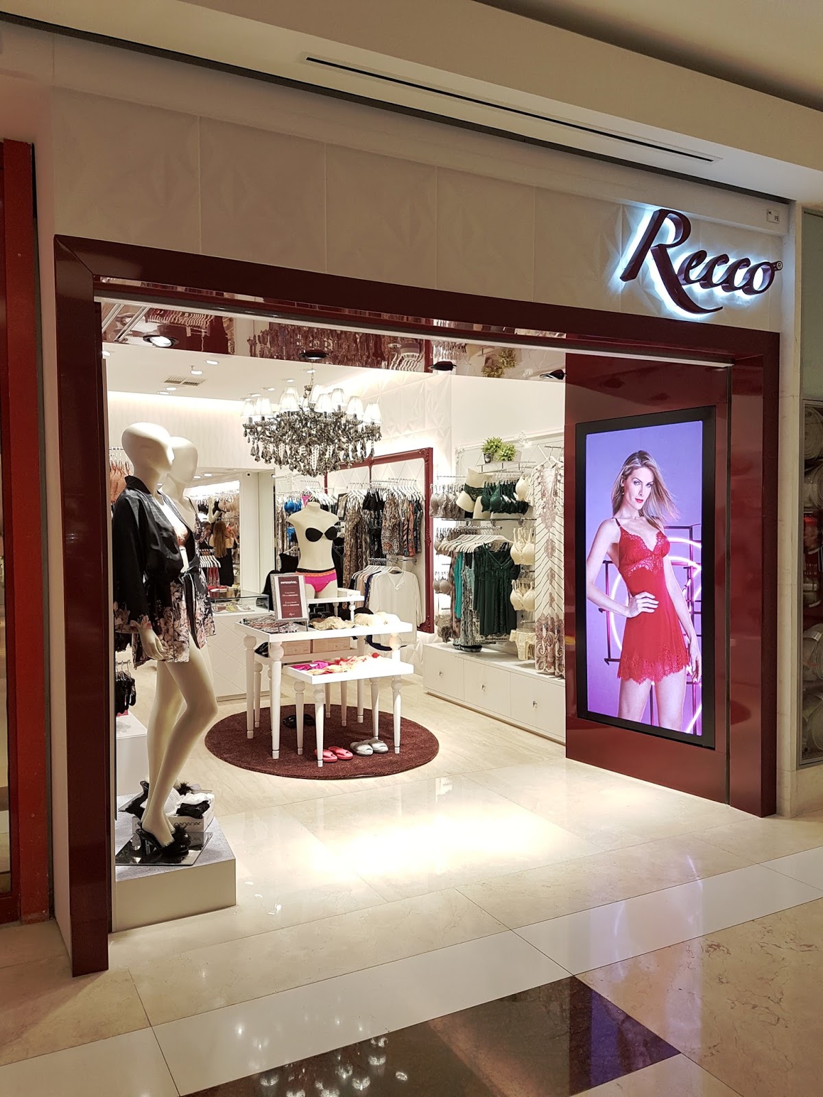 RECCO INAUGURA NO SHOPPING MUELLER