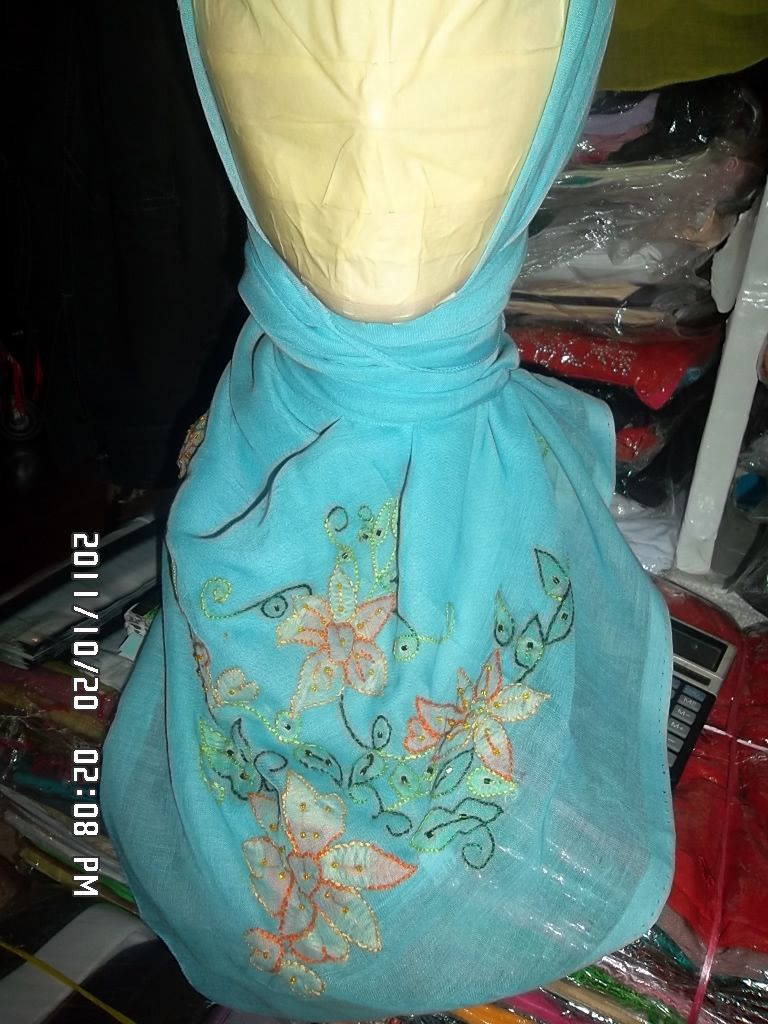 sulam tangan khas padang: jilbab sulam bayang
