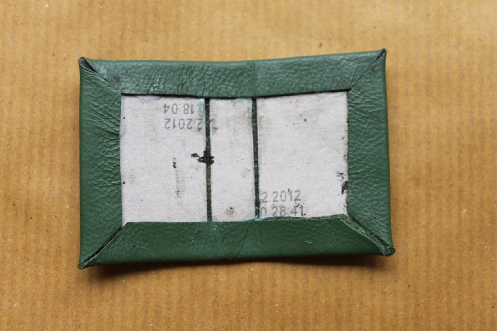 Crafty Bitz : Tutorial - How to make an Altered matchbox book cover ...