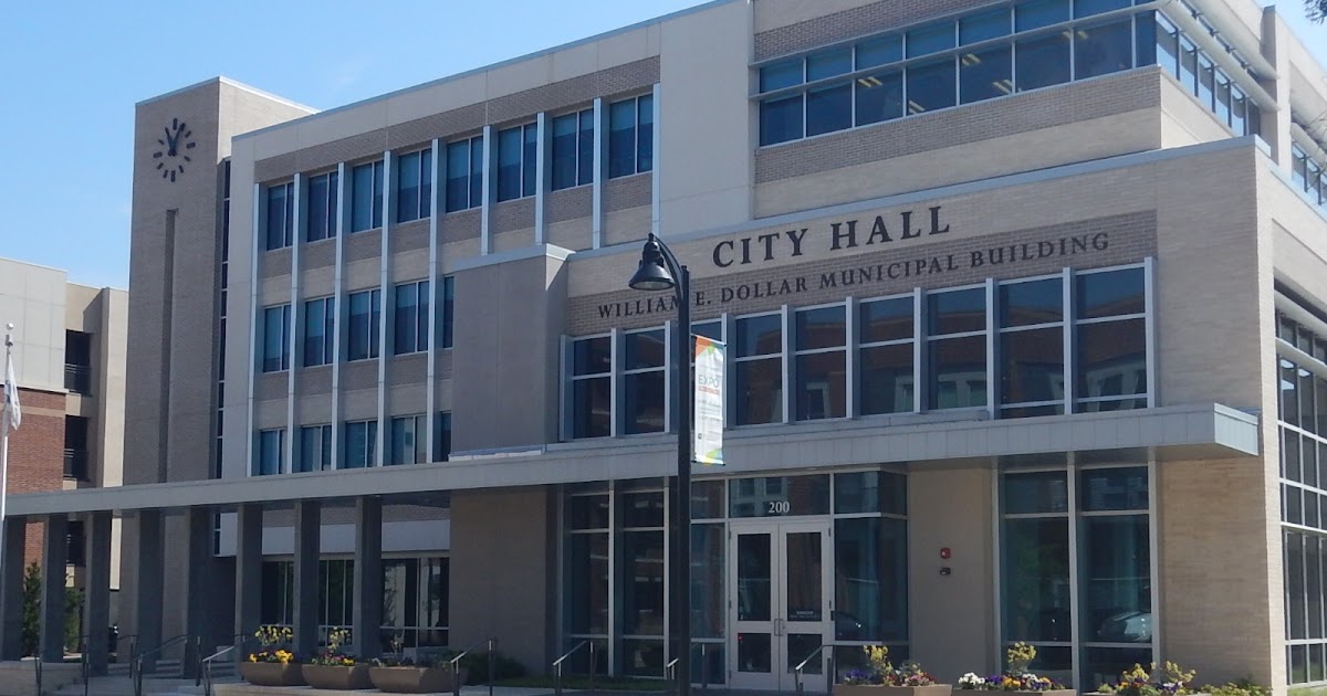 Louis Moore of Garland, Texas: What is a full-time mayor? And why does ...