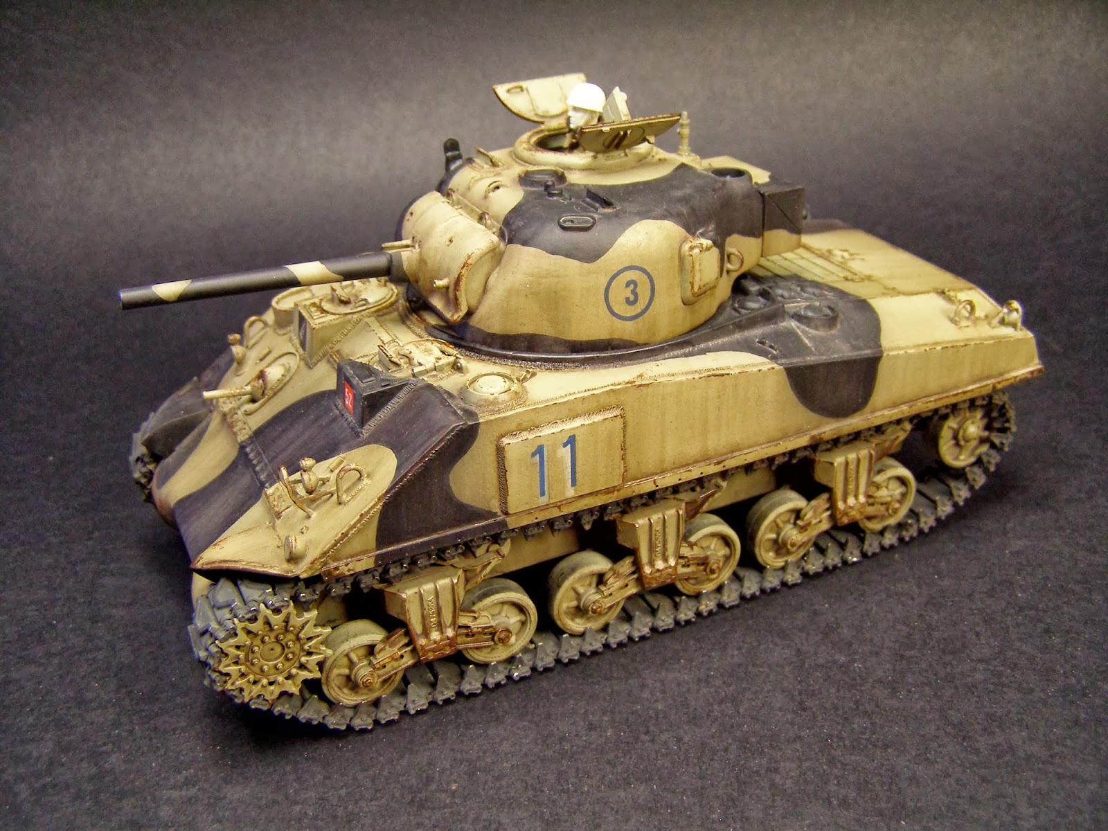 OUT OF THE BOX: Kiwi Sherman III. Italy 1943