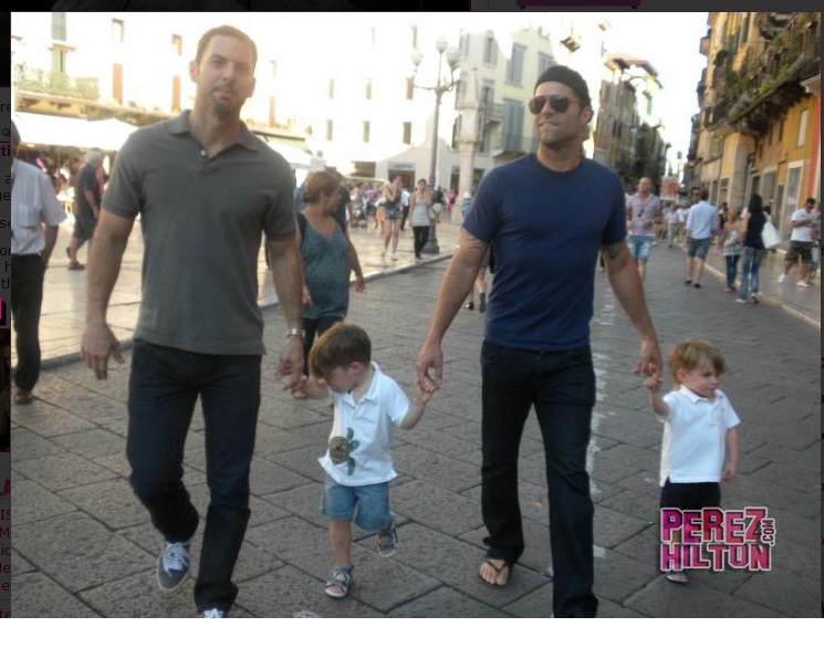 Ricky Martin Brasil: Nuevas fotos de Ricky y familia // Novas fotos de ...