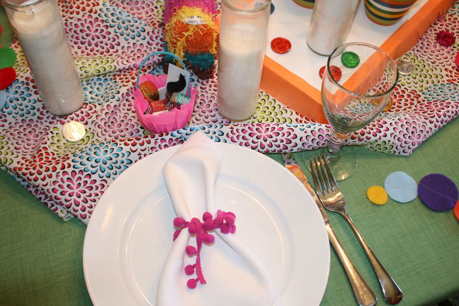 everything to entertain: Cinco de Mayo Drinks and Decor