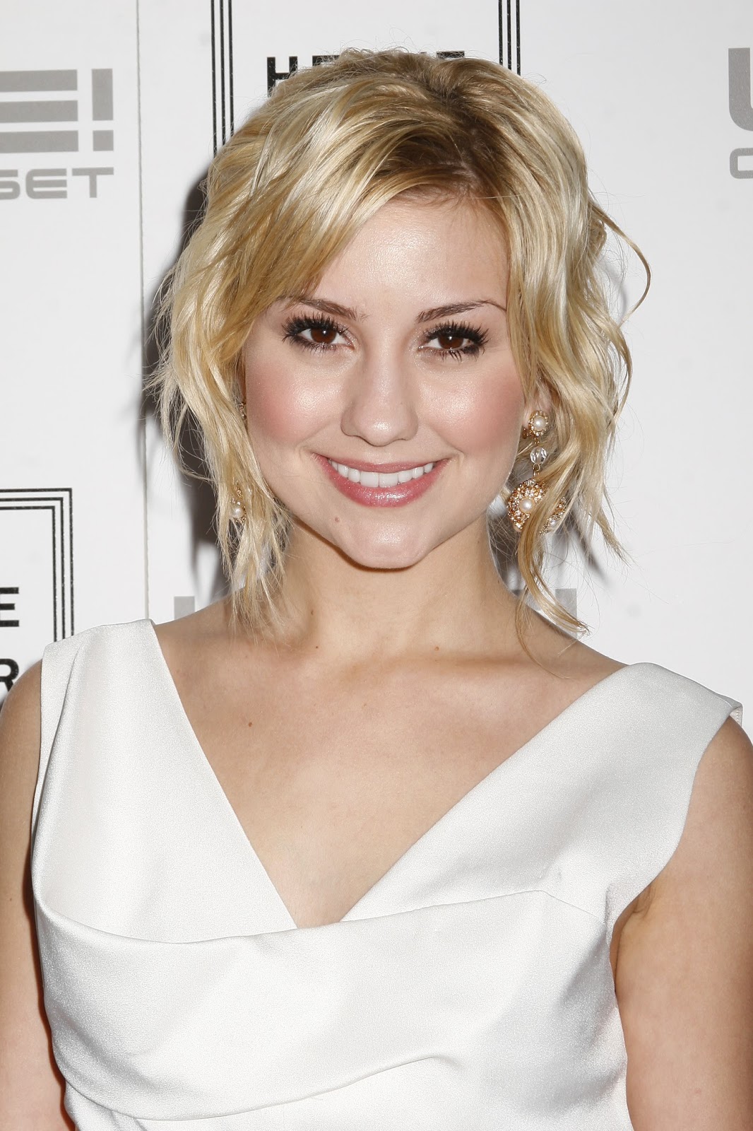 Chelsea Staub Cute HQ Photos at Herve Leger By Max Azria Collection ...