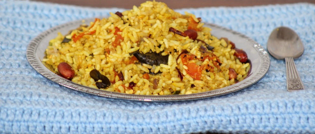 My Kitchen's Aroma: Murmura uggani/marmaral upma/Puffed rice Upma