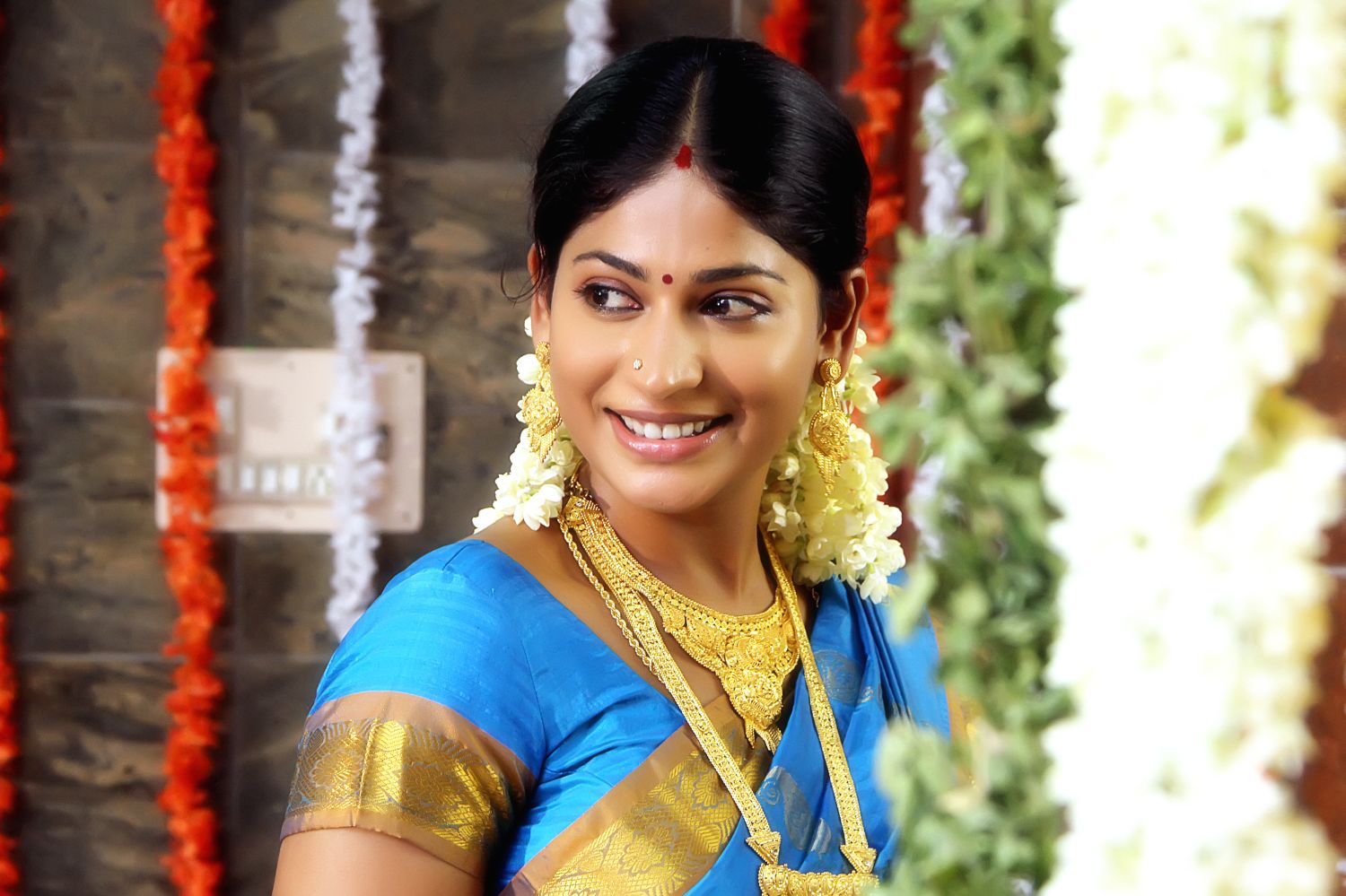 Vennila Veedu Movie Stills | OSMEB