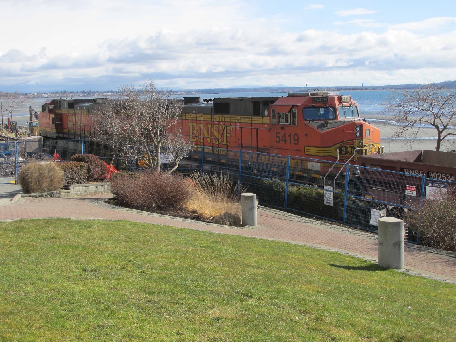Industrial History: MoW: Side Dump Cars