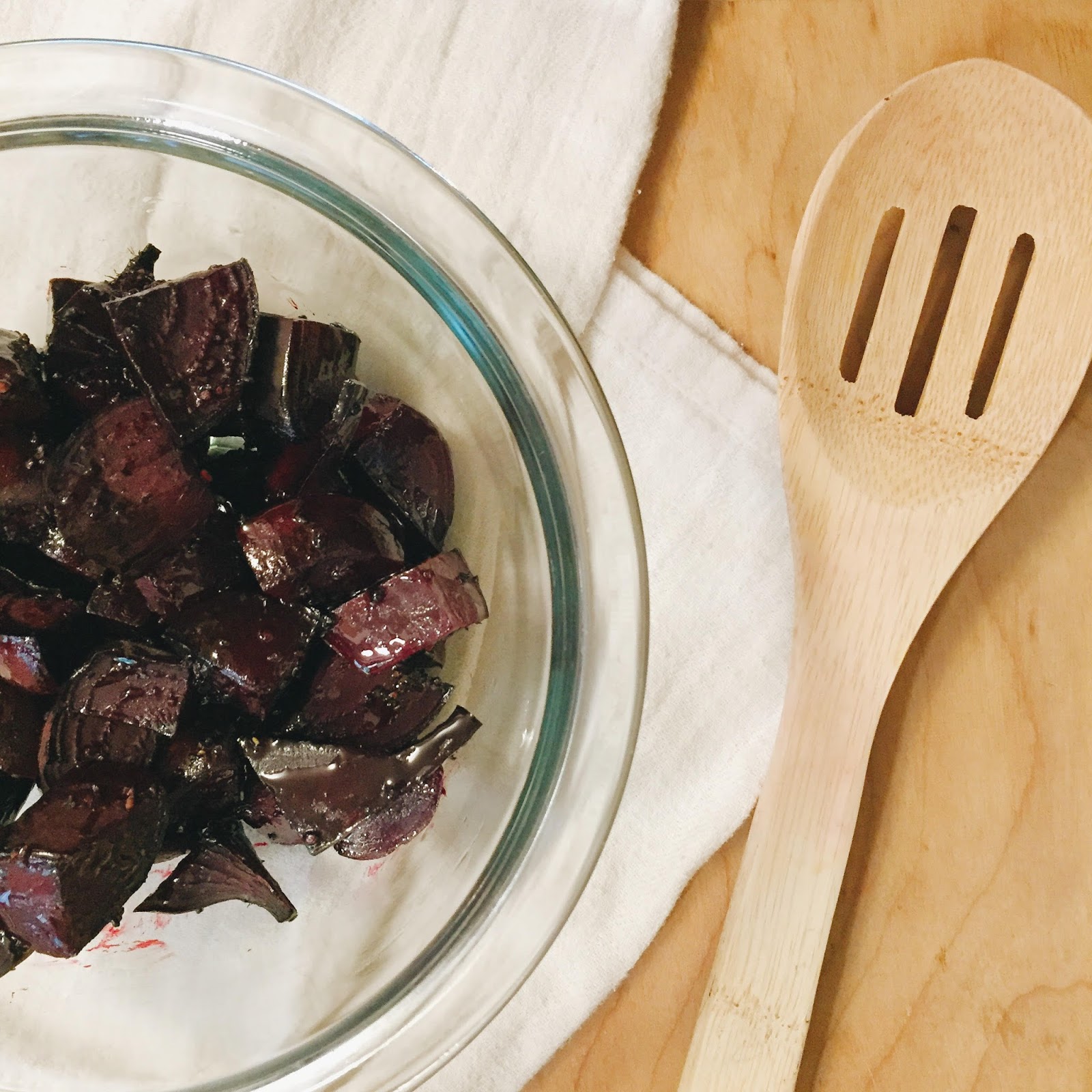 Barbell in the Kitchen: Recipe | Paleo Balsamic Roasted Beets