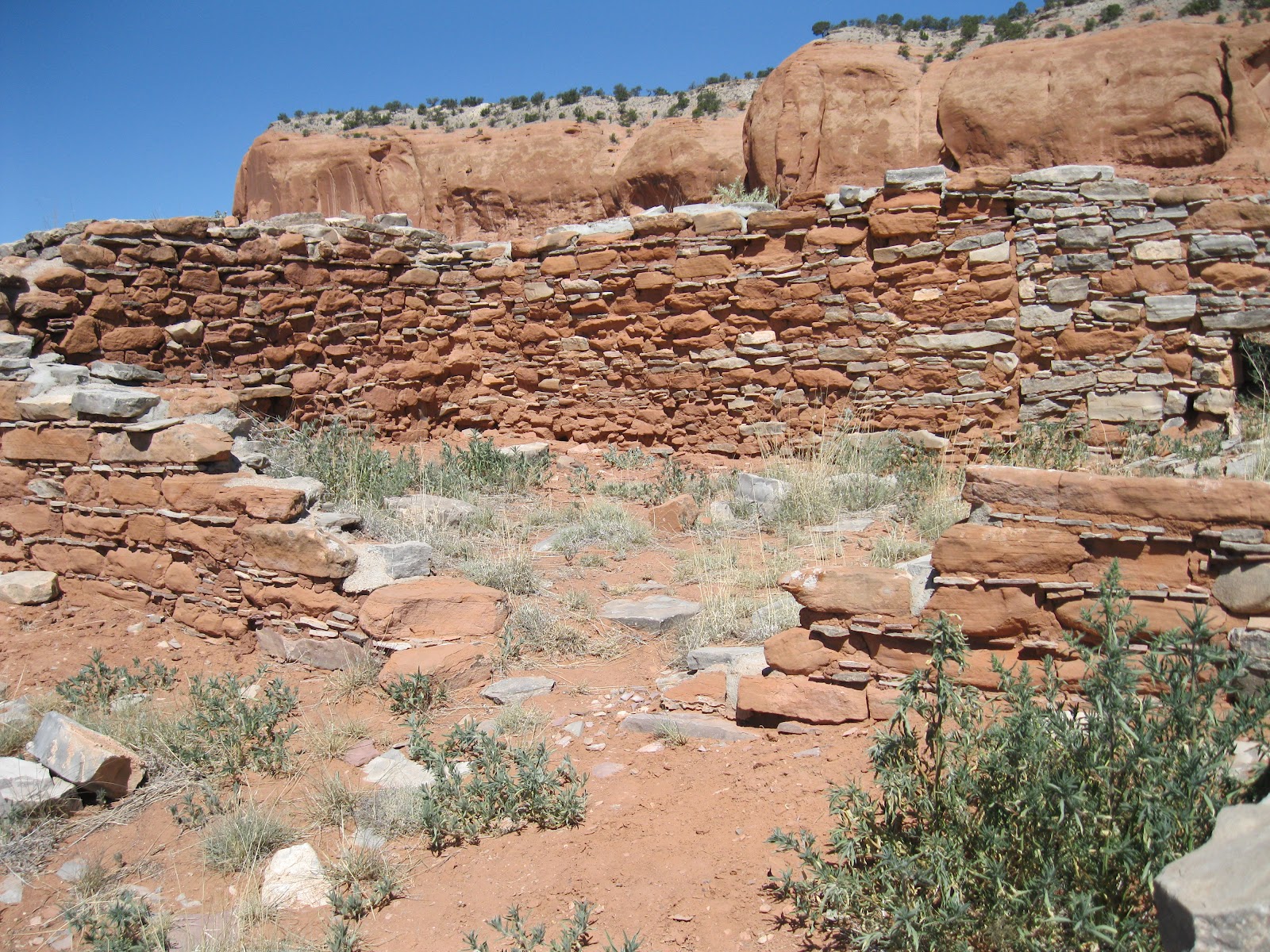 Four Corners Hikes-Navajo Nation: Casamero Pueblo Ruins