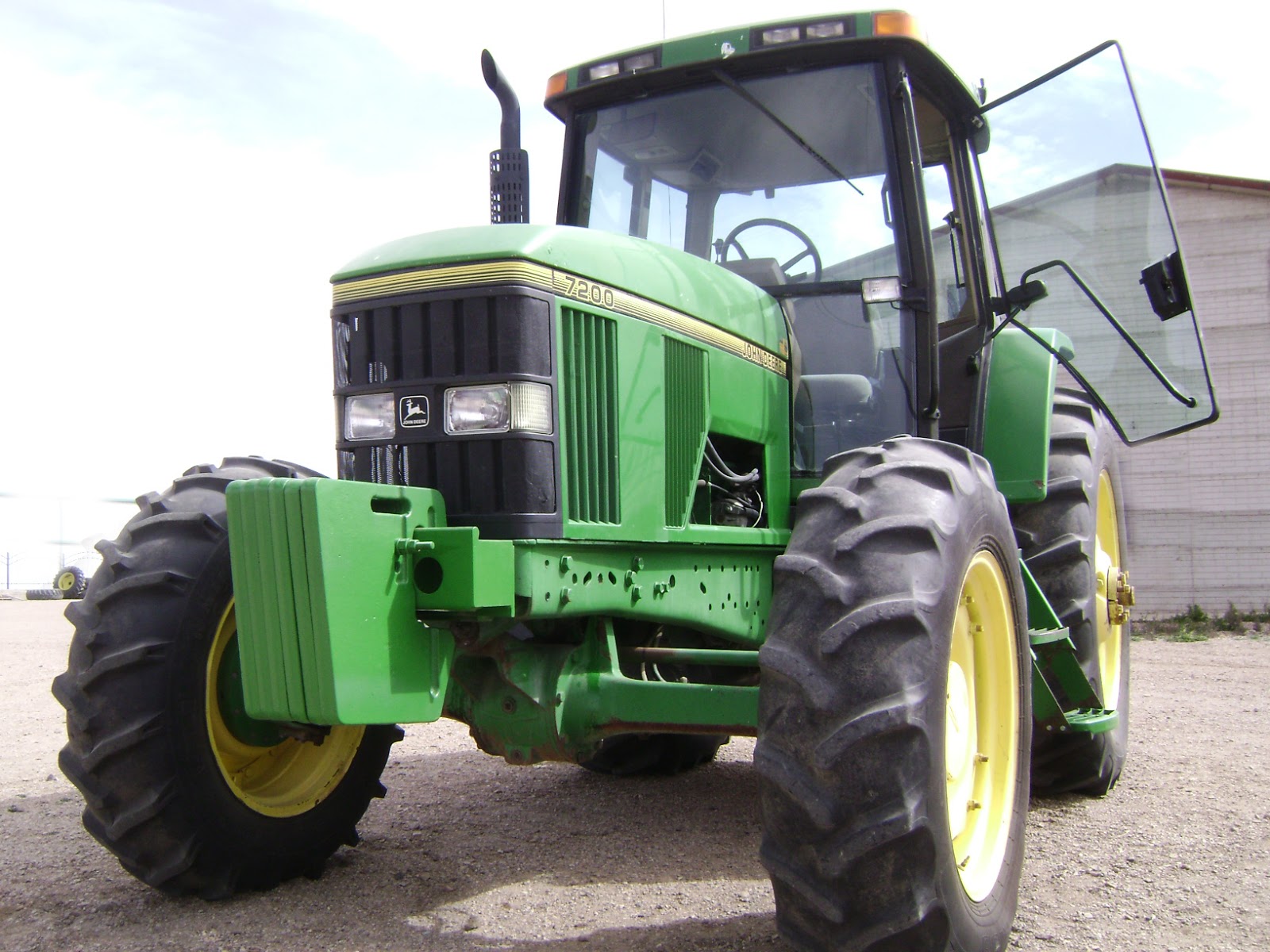 MAQUINARIA AGRICOLA INDUSTRIAL: Tractor John Deere 7200 $28,500 Dlls ...