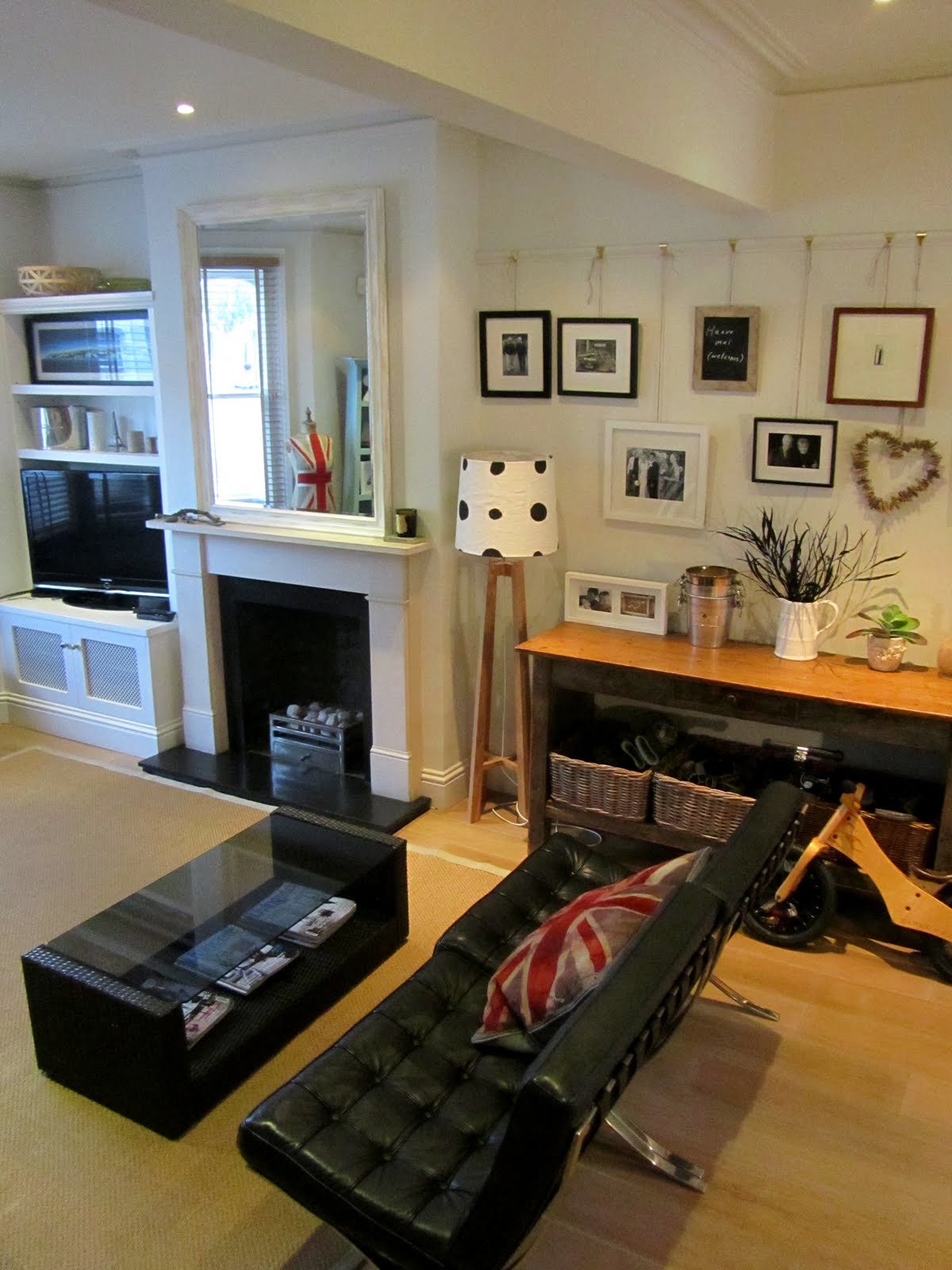 Brown Paper & String: Photo wall and a bit of zhooshing