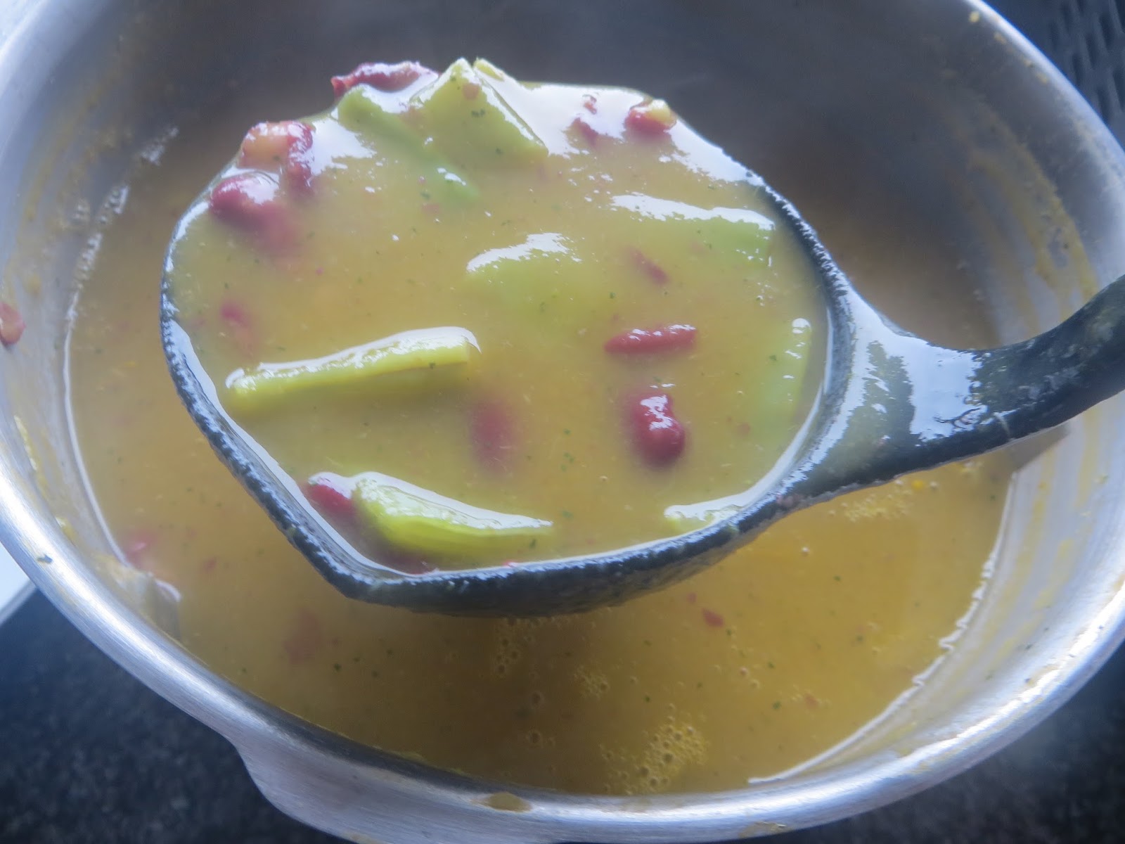 Su Delícia: Sopa de feijão vermelho e feijão frade na Yammi 2