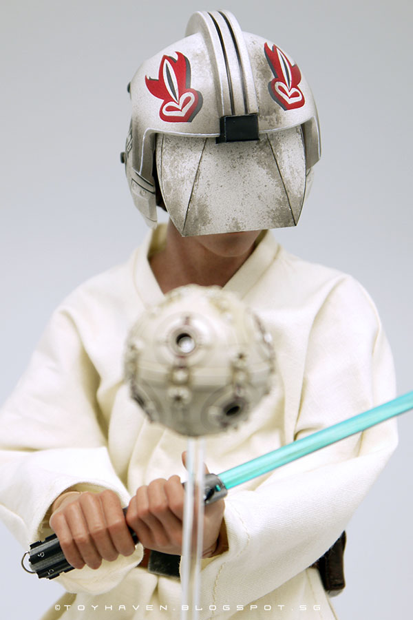 toyhaven: Review III: Hot Toys "Star Wars: A New Hope" 1/6th scale Luke ...