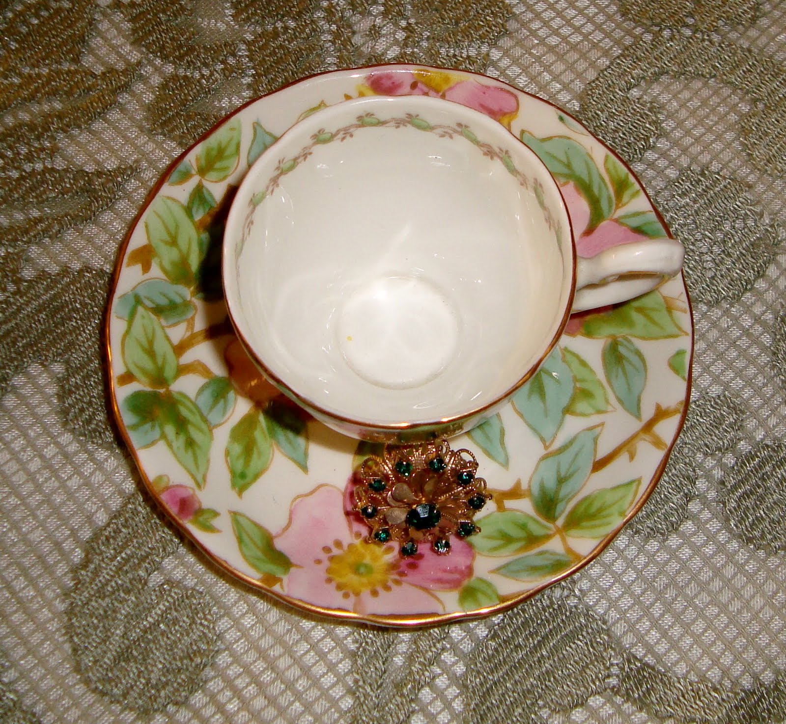 Martha's Favorites: SURROUNDED BY BEAUTIFUL TEA CUPS!