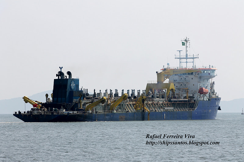 Navios em Santos: Xin Hai Feng em ação