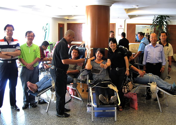 Simon Leong @ Brunei Darussalam: PWM Blood Donation Drive @ Traders Inn