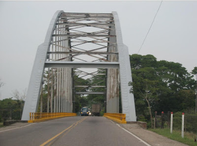 Santander hoy web: Por reparación, cerrado el Puente del Río Opón