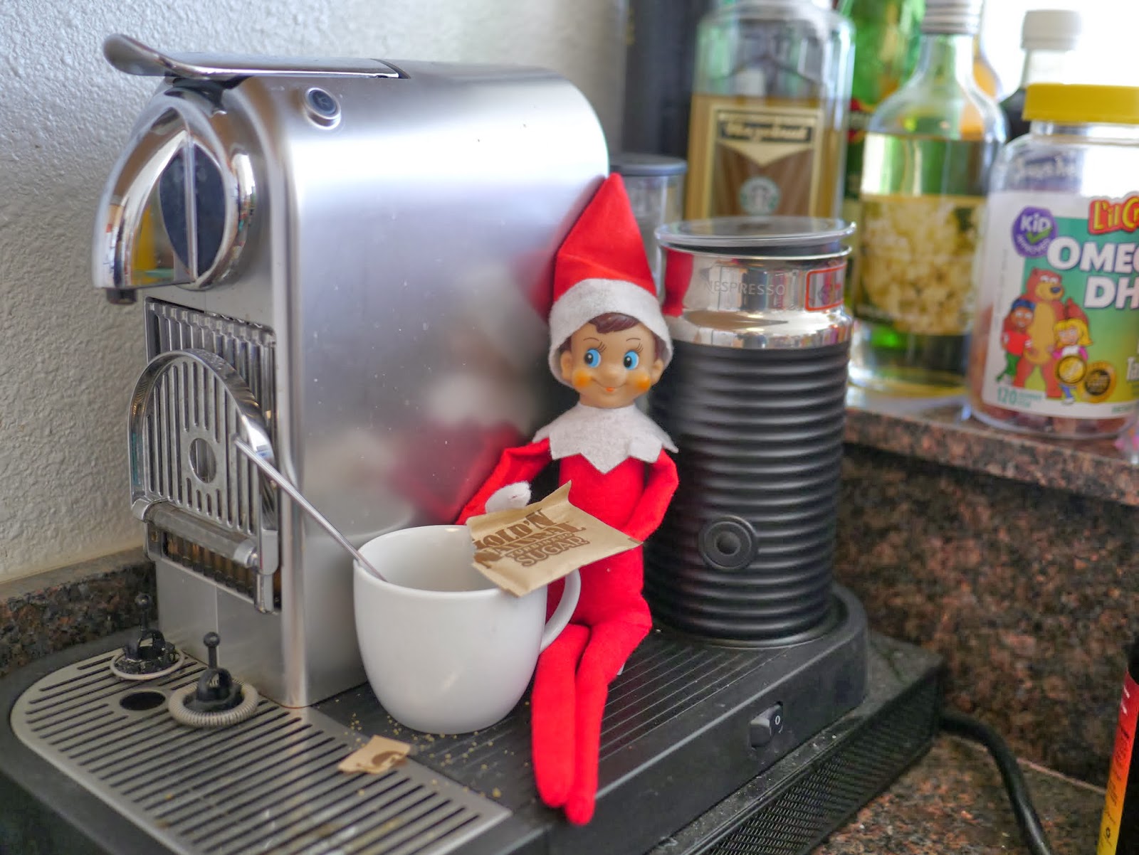 Little Hiccups: 30+ Simple Elf on the Shelf Ideas