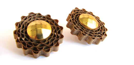 Carton's Corrugated Cardboard Jewelry / The Beading Gem