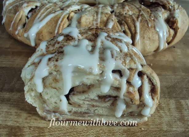 Apple Cinnamon Tea Ring | Flour Me With Love