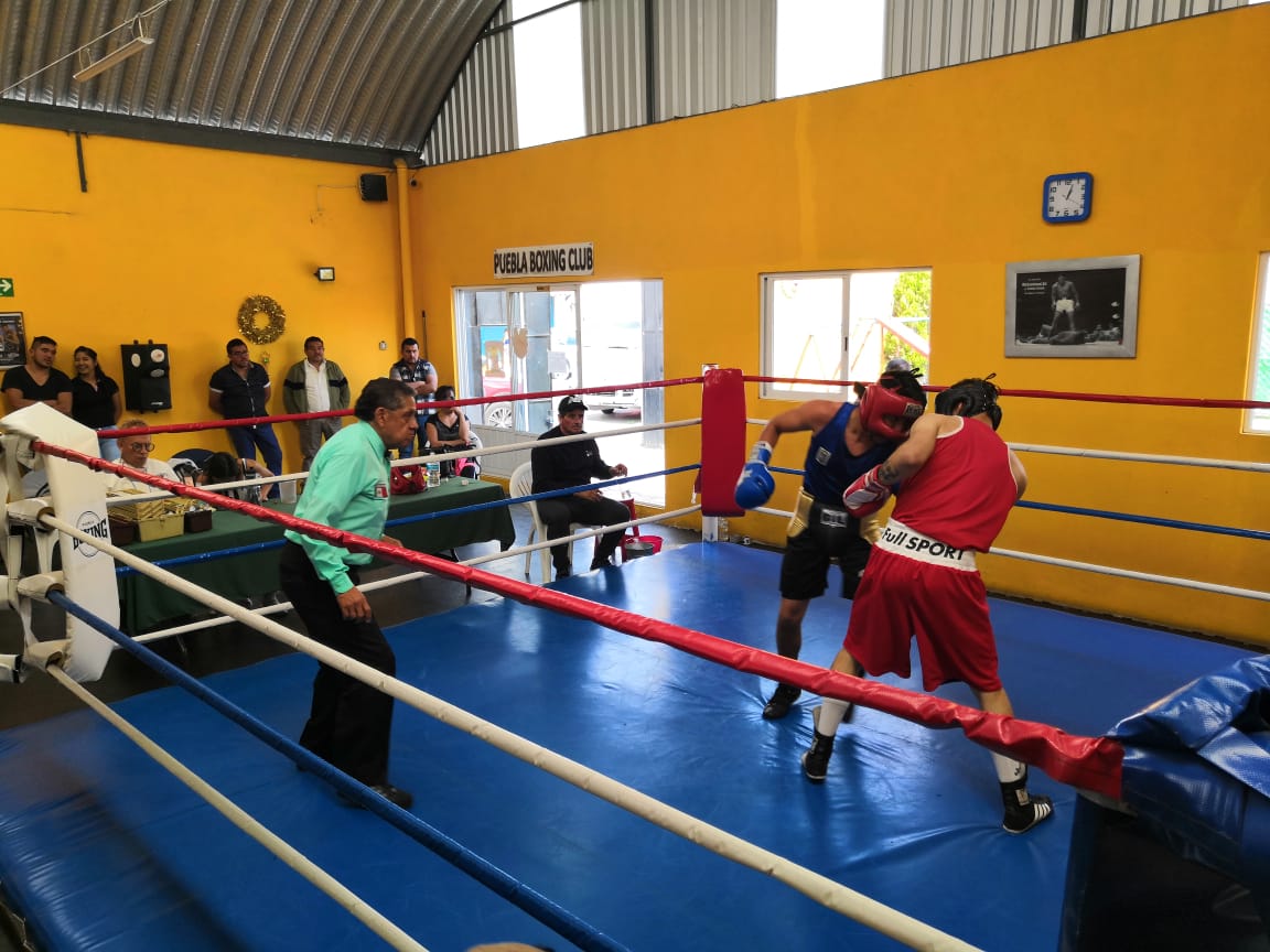 DeporPuebla: BOXEADORES DE LA UMBE PUEBLA TUVIERON ROCE INTERNACIONAL