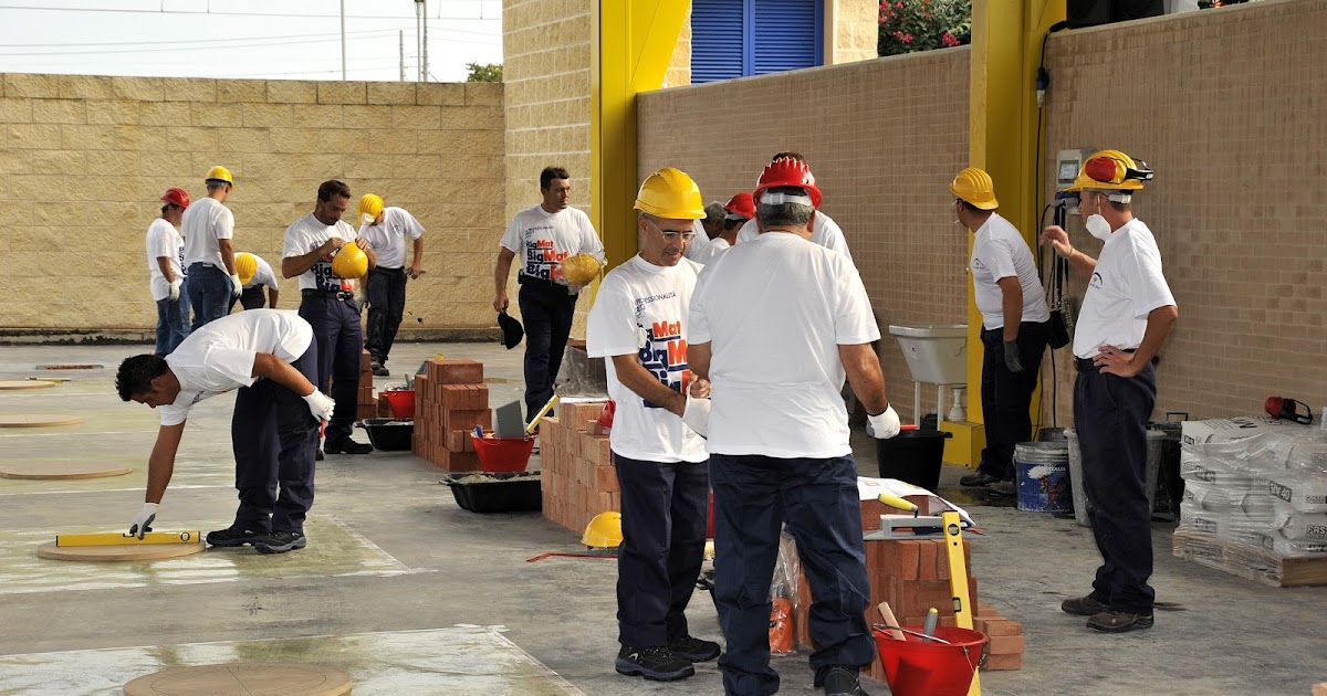 Lavorare in Svizzera - Ricercano 25 Operai Edili con vitto e alloggio ...