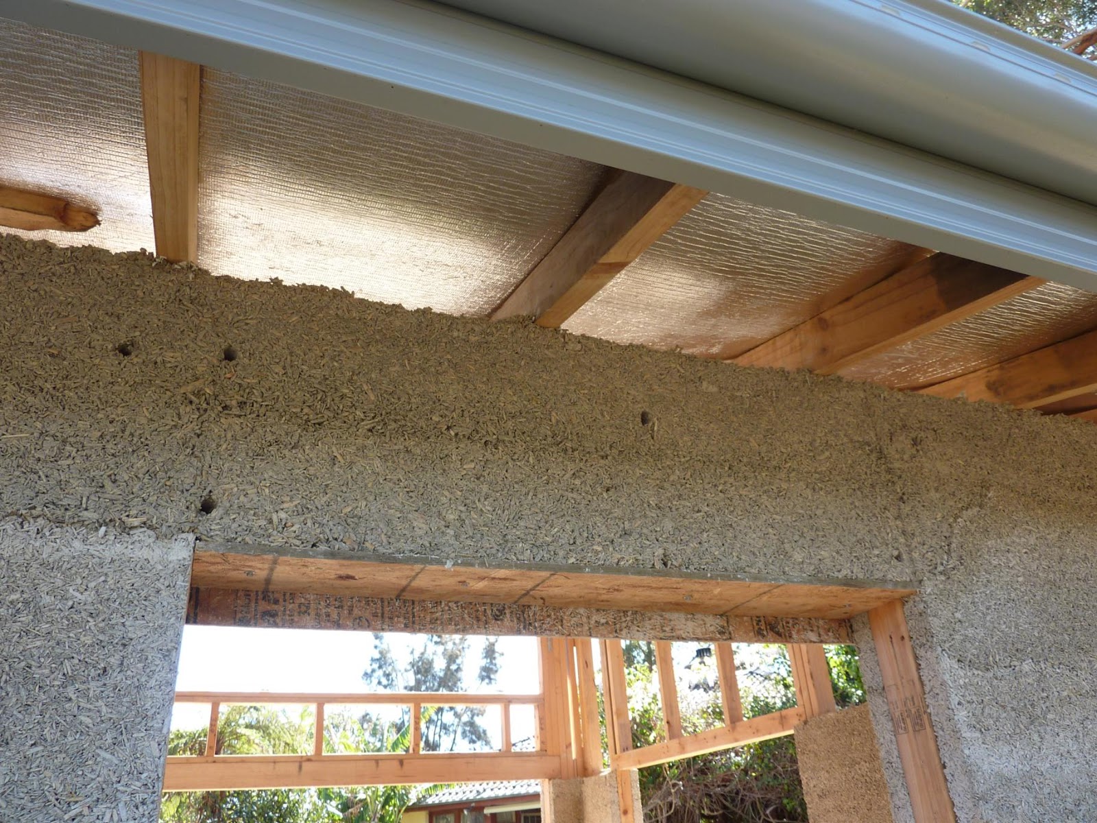 Culburra Hemp House: Hemping timber lintels and up to ceiling height