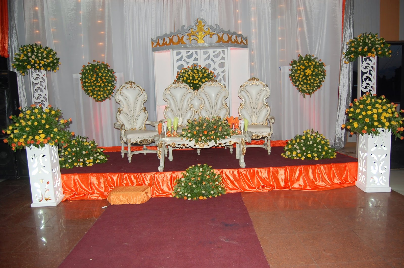 WEDDING ZETU: NAMNA YA KUPAMBA UKUMBI WA SHEREHE