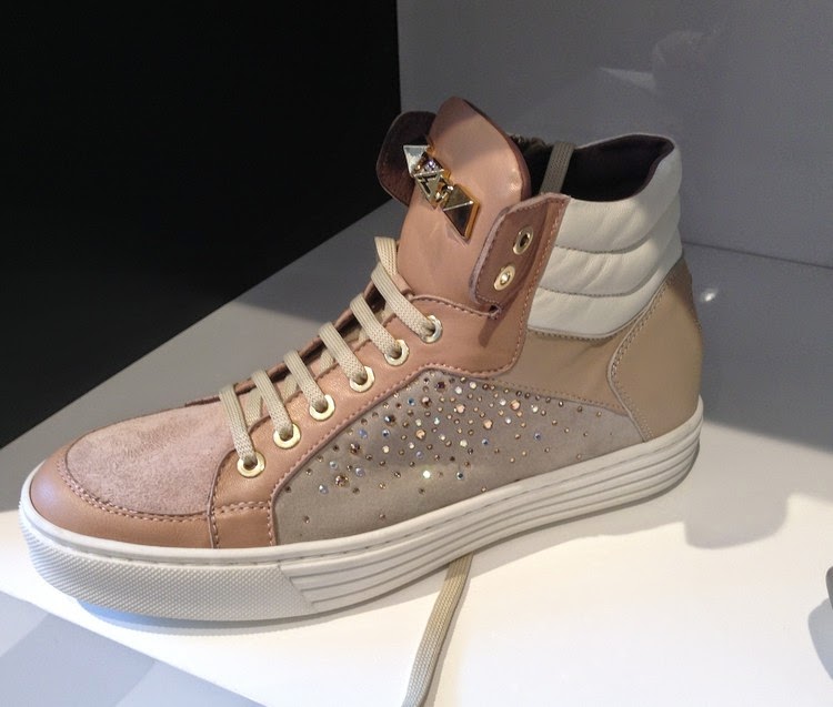 I love shopping - Andrea Morelli press day