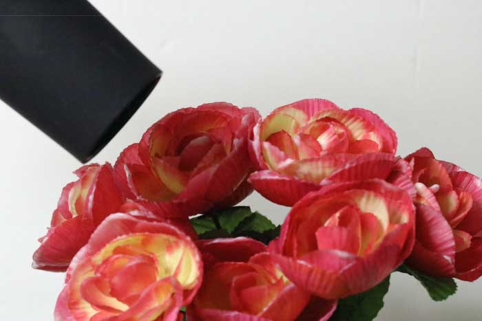 DIY Soy Wax Dipped Roses - Everything Pretty