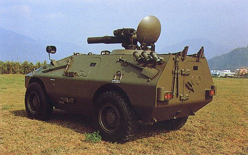 Four Bees: Italian Army Pick Axes, circa 1950's to 1980's, Armored ...