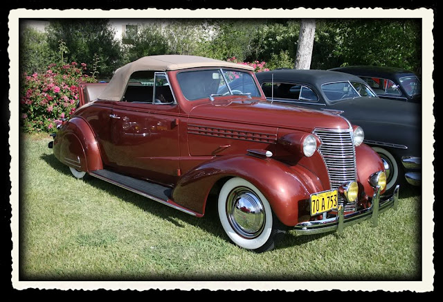 STYLISH KUSTOMS: 1938 Chevy Convertable...