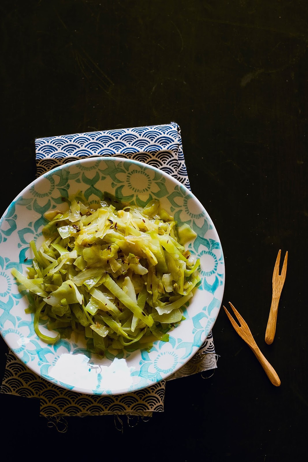 Crazy Green Fruits: Chou braisé au cumin // Braised cabbage with cumin