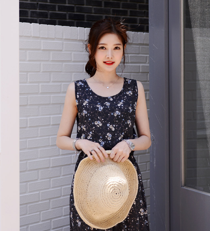 Kim Hee Jeong fashion 05-2017